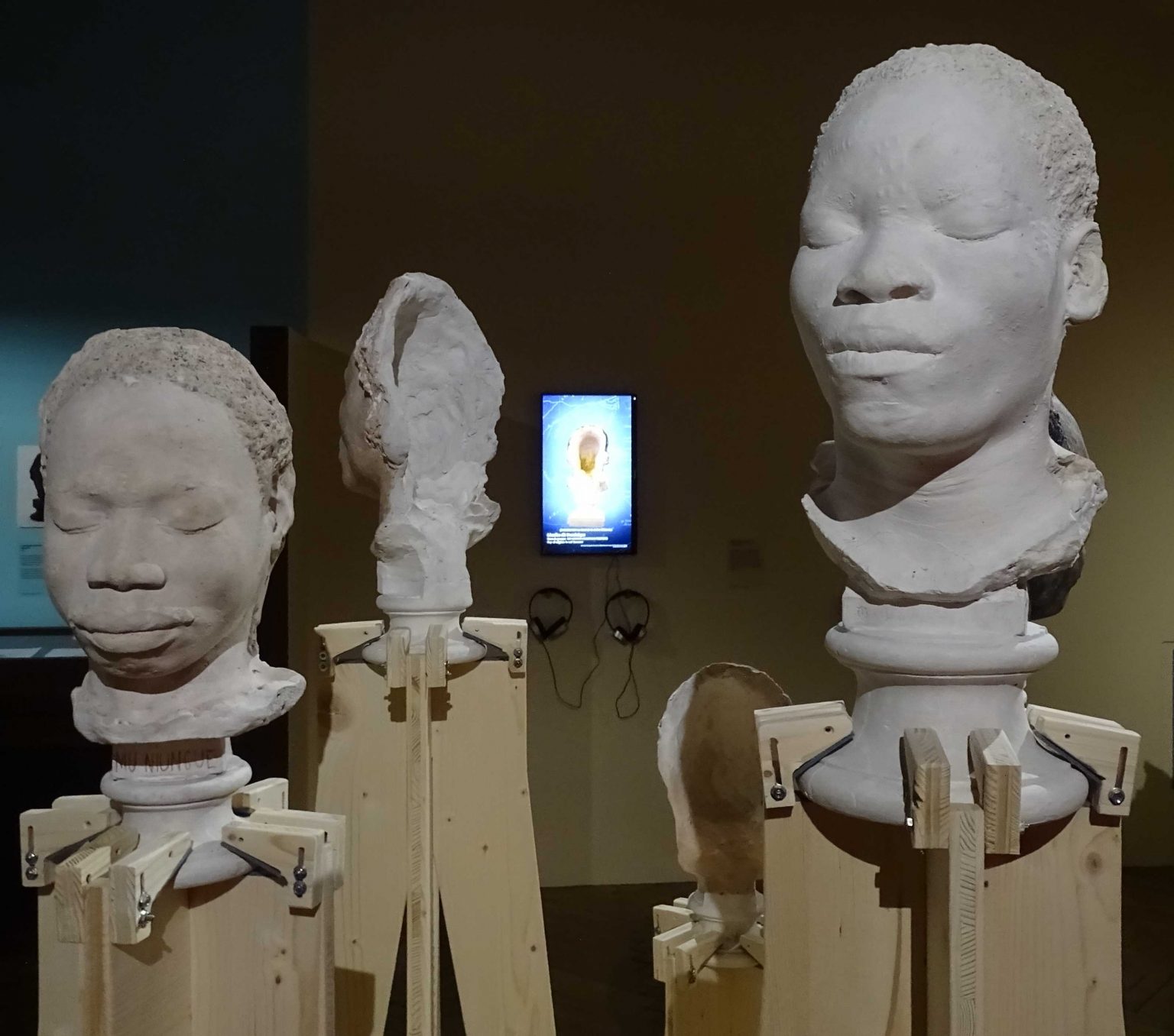 Visages d'ancêtres : un projet mémoriel d’envergure au Château de Blois